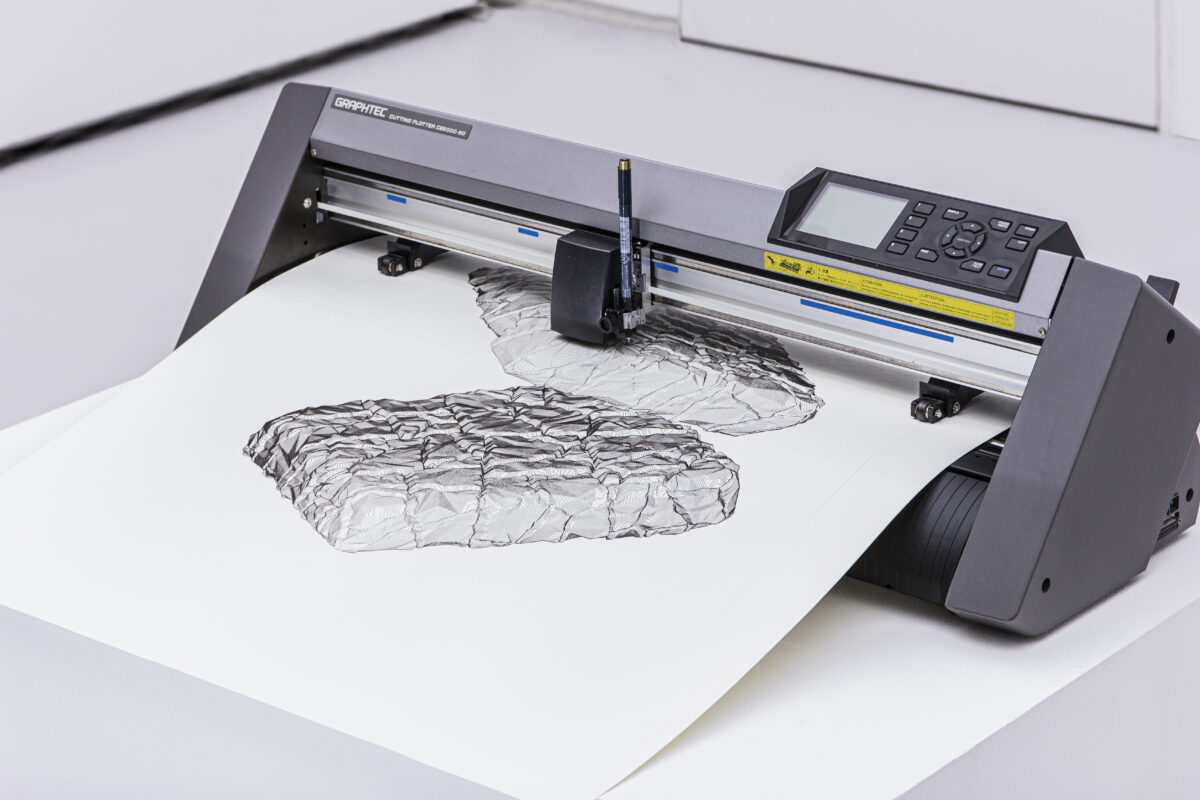 NATURE/CODE/DRAWING プログラミングから生まれた「木」の芸術 - KIDZUKI