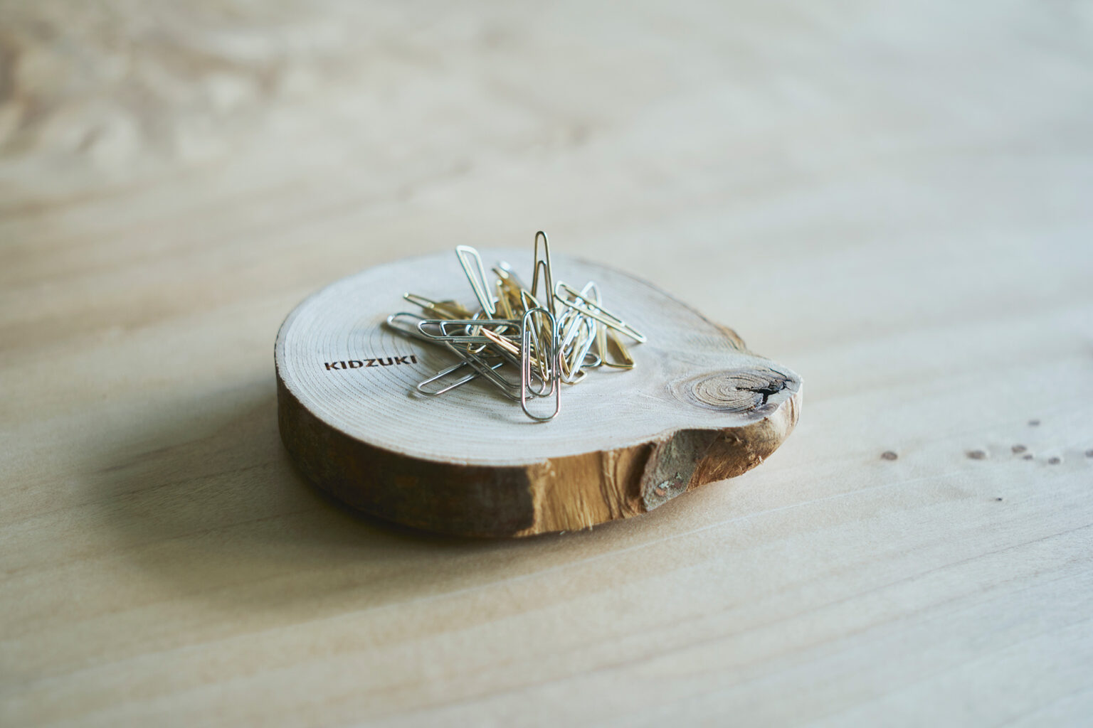 広葉樹の個性を活かした KIDZUKIのオリジナルプロダクト - KIDZUKI